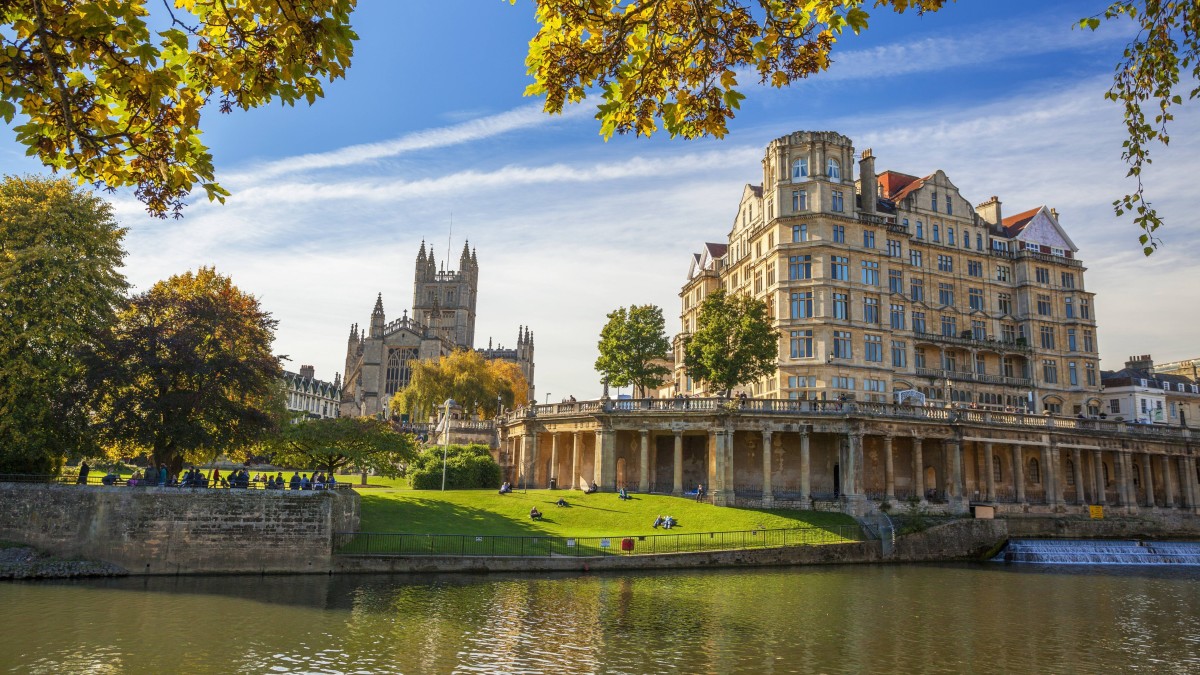 Discover the Charm of England: Top Places to Visit in England | NurNotes